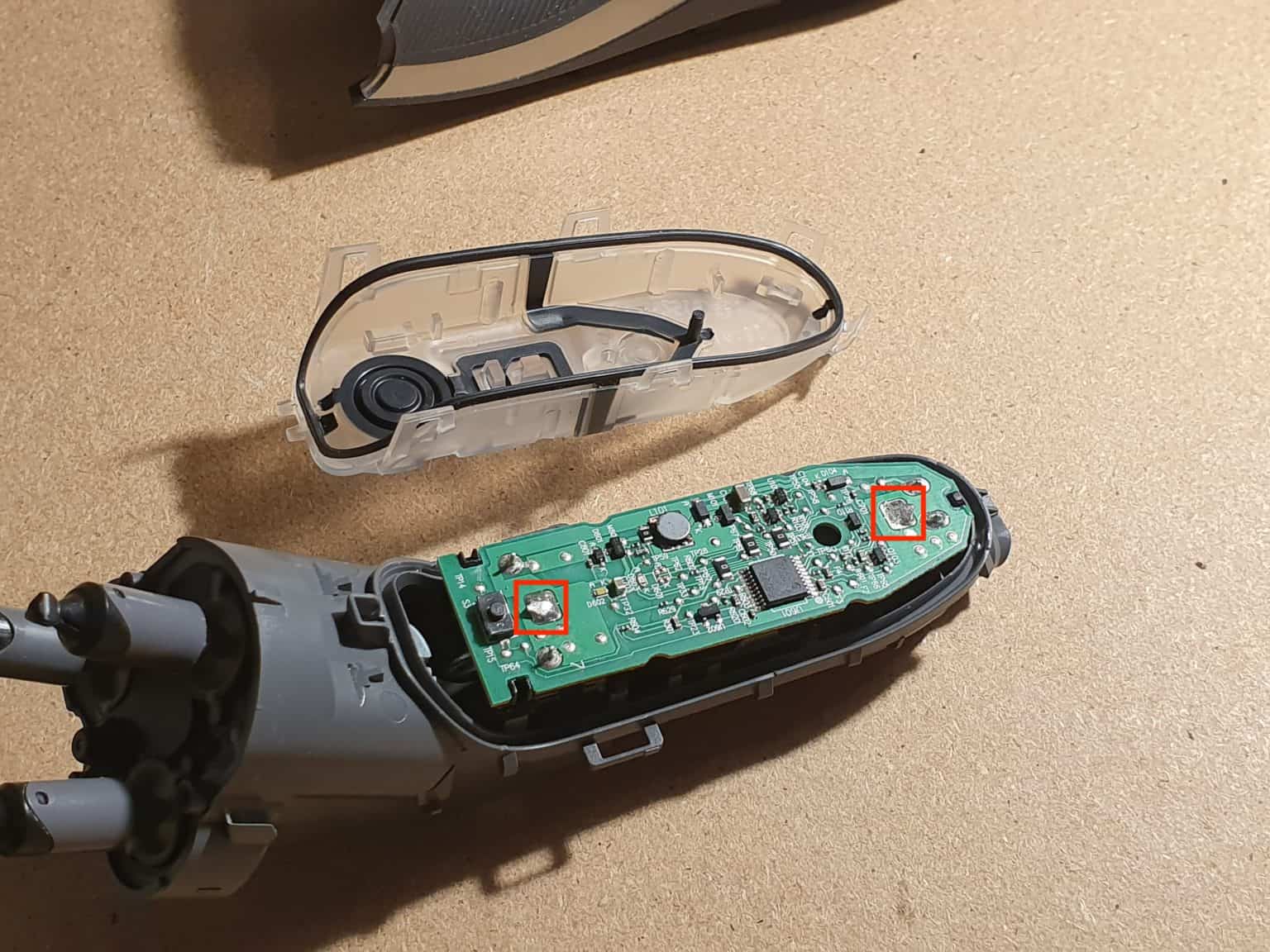Tutorial: Akkutausch Philips PowerTouch PT920 Rasierer - MatHags Blog